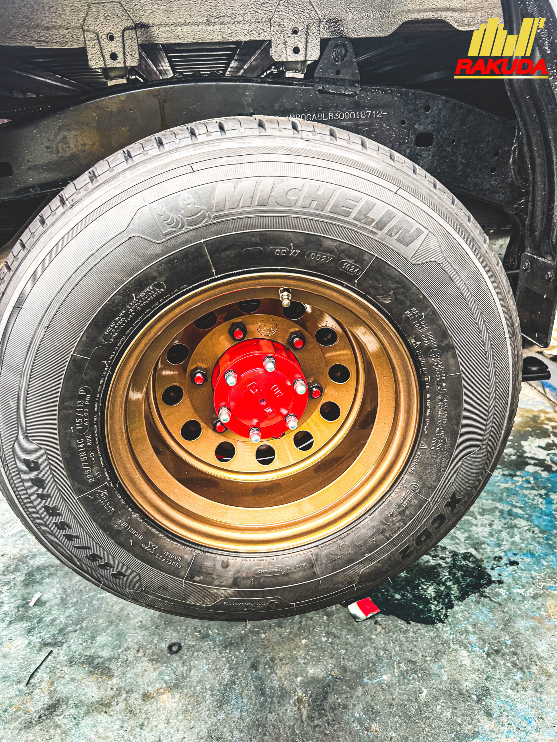 ขอบคุณลูกค้า นำรถกระบะ TOYOTA REVO มาติดตั้งช่วงล่างบรรทุกหนักเพลาลอย ...